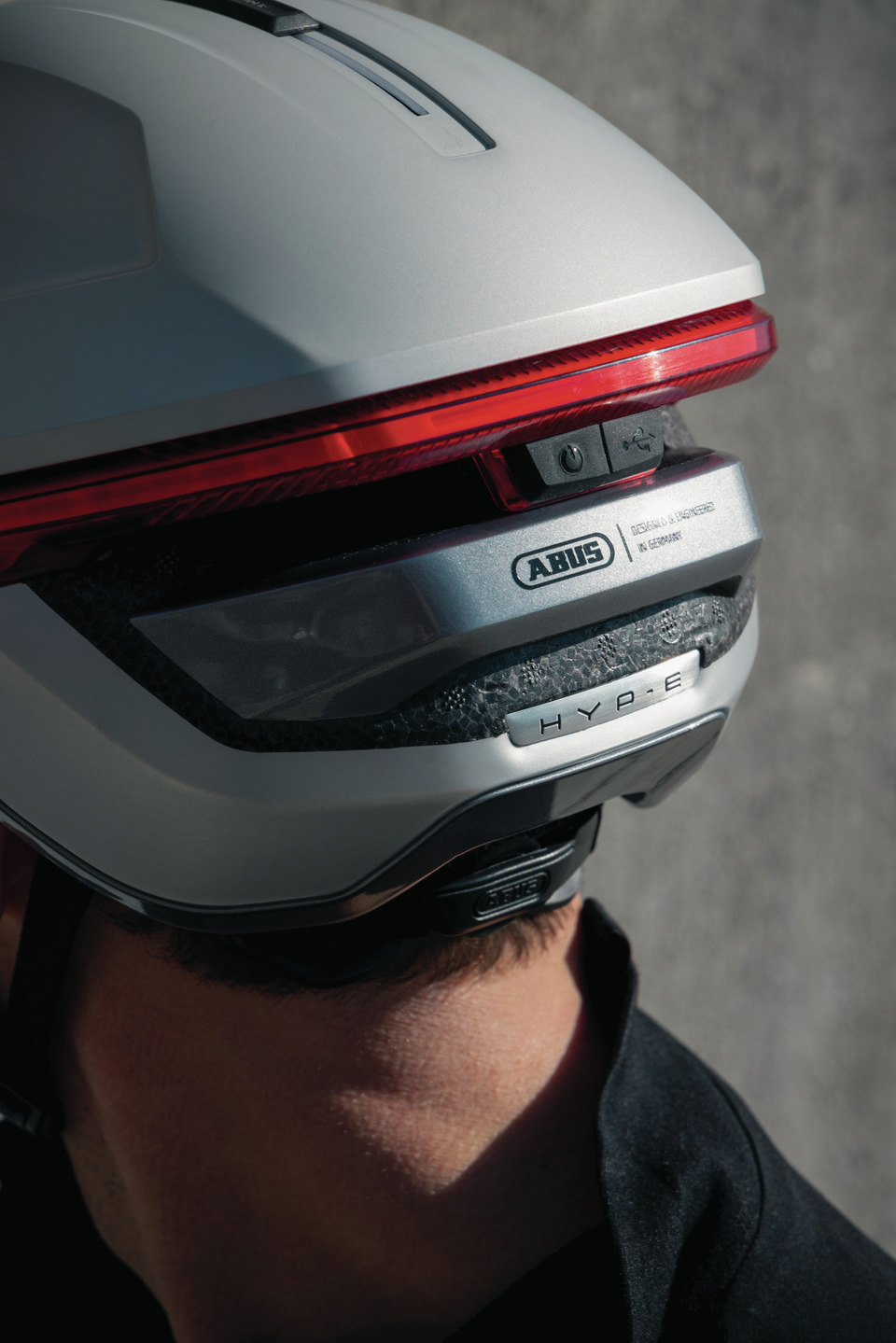 Bike helmet | HYP-E | With Front, Rear and Indicator Lights